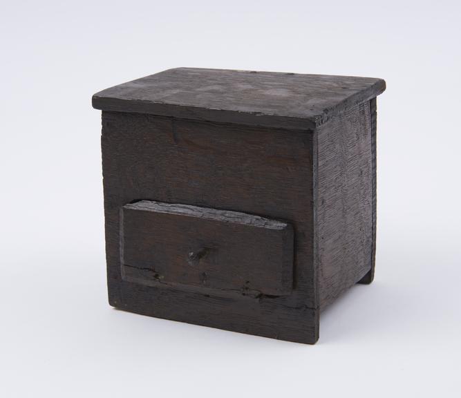 Tinder-box (length 5 1/4 ins) of oak; upright | Science Museum Group ...