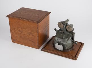 Model Searchlight | Science Museum Group Collection