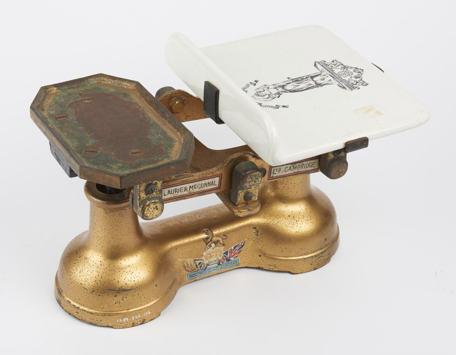 Counter Scales | Science Museum Group Collection
