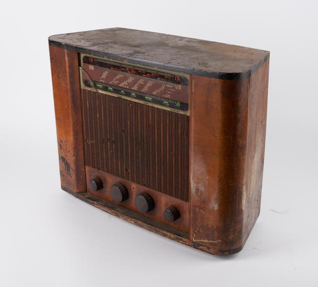 Ferranti Radio Receiver | Science Museum Group Collection
