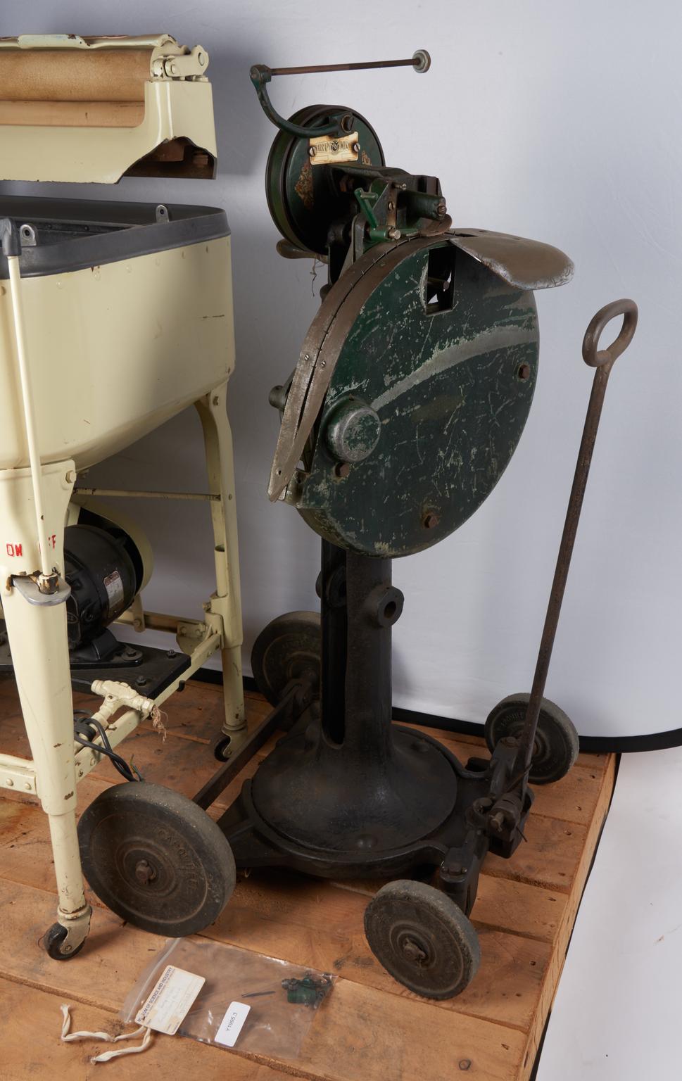 Industrial Sewing Machine | Science Museum Group Collection