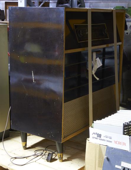 His Master's Voice radiogram model no. 1628 | Science Museum Group ...