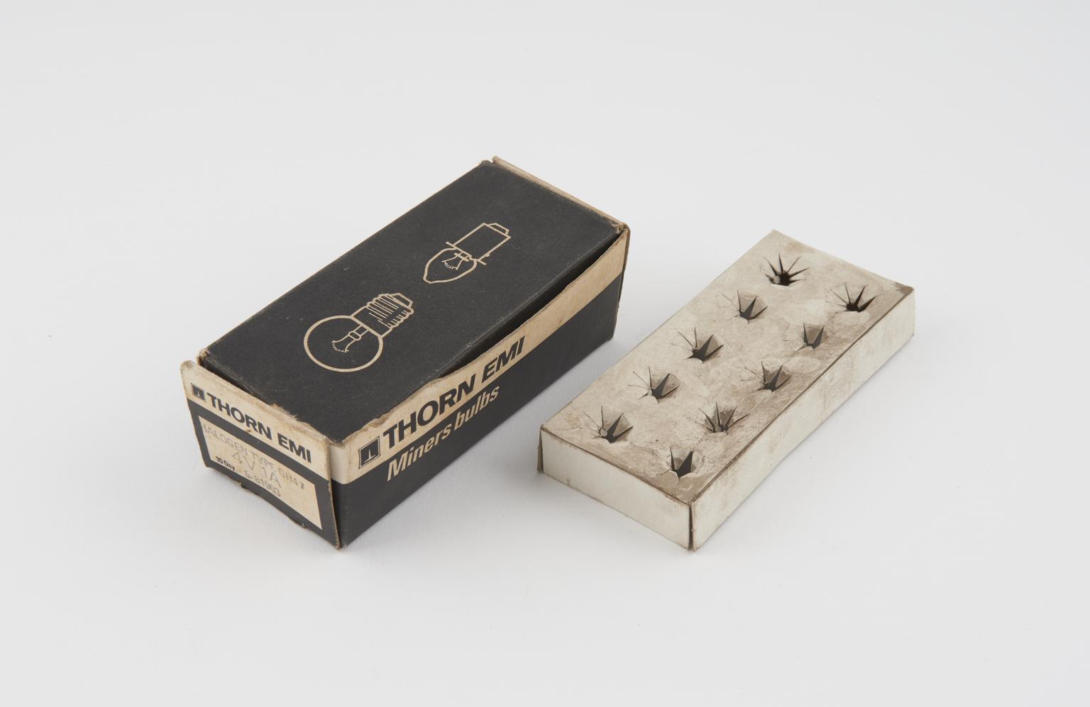 Thorn EMI type GH47 halogen miners' bulb box | Science Museum Group ...