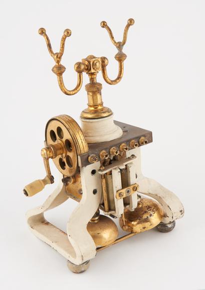 Magneto Table Telephone | Science Museum Group Collection
