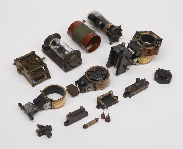 Siemens Thermionic Valve | Science Museum Group Collection