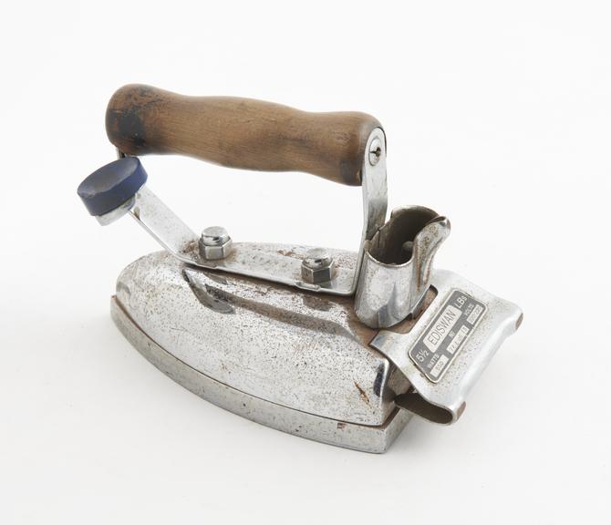 Ediswan electric iron by Edison Swan Electric Co. Ltd | Science Museum ...
