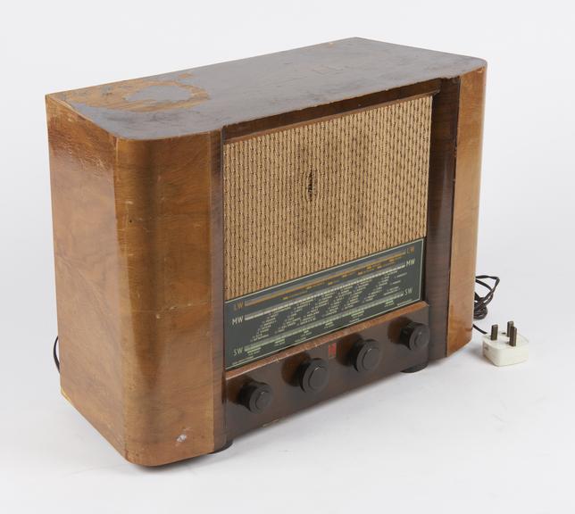 Ferranti Model 745 Radio | Science Museum Group Collection