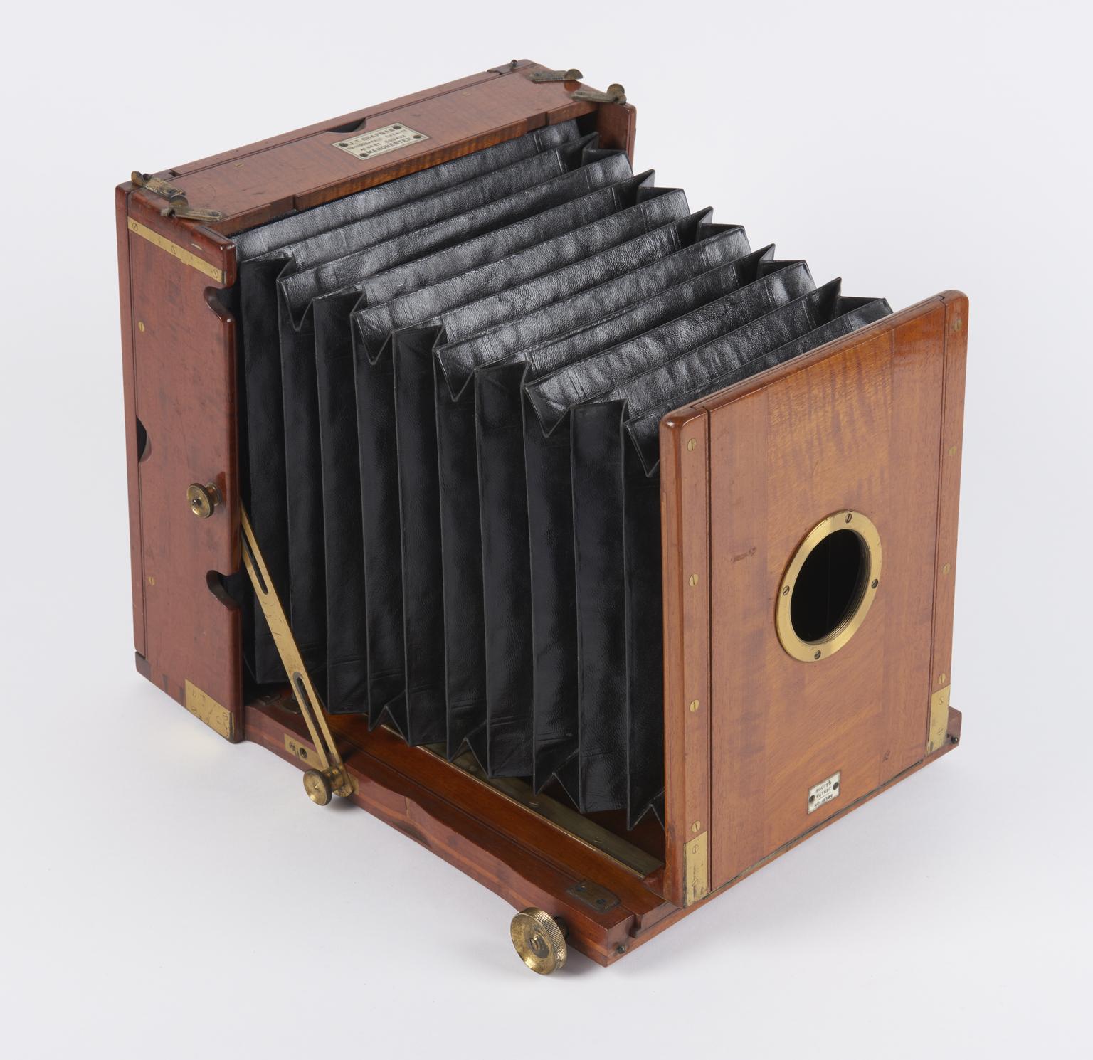 J T Chapman folding plate camera | Science Museum Group Collection