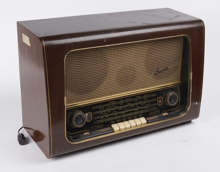 Bush Six Valve Radio Type VHF | Science Museum Group Collection