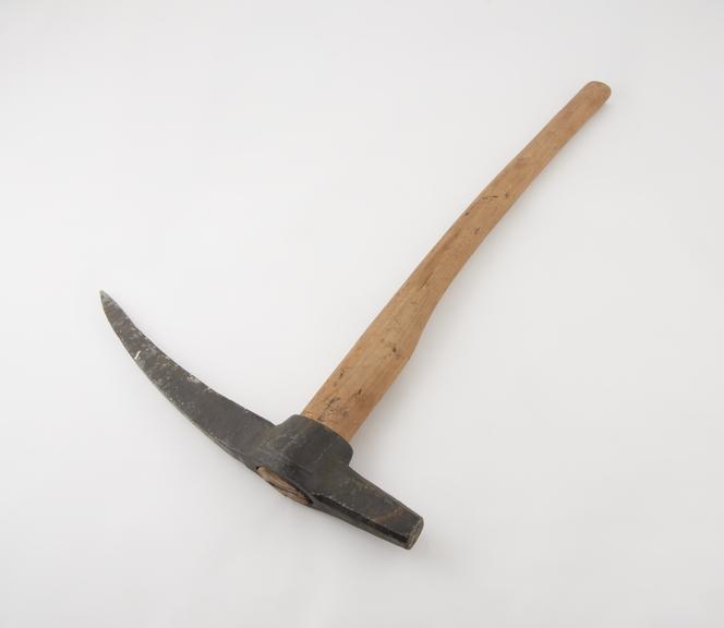 Cornish miner's pick | Science Museum Group Collection