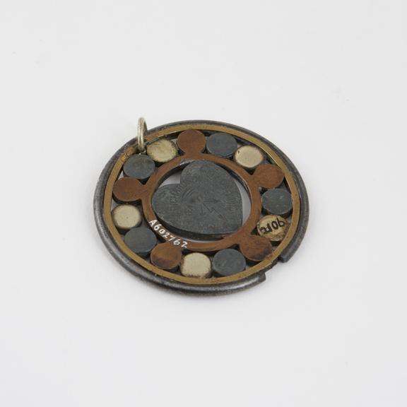 Electrogalvanic amulet | Science Museum Group Collection