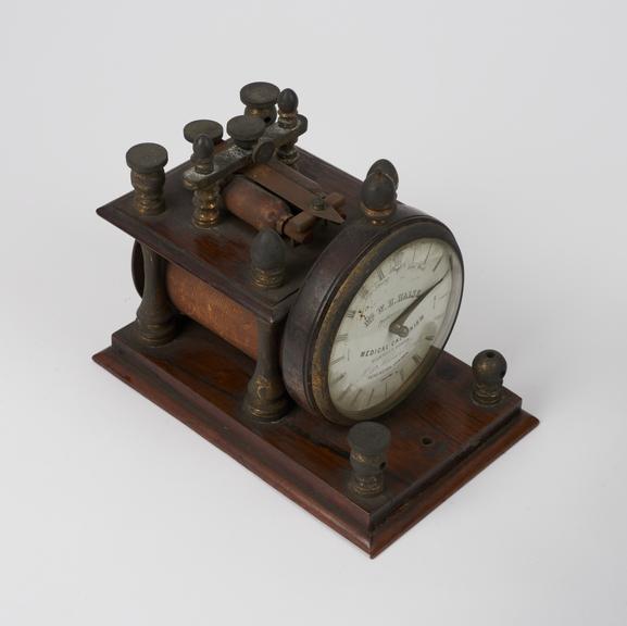 Halse's electro-galvanic machine | Science Museum Group Collection