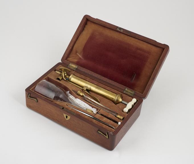 Blundell's Blood Transfusion Apparatus, London, England,1801-1900 ...