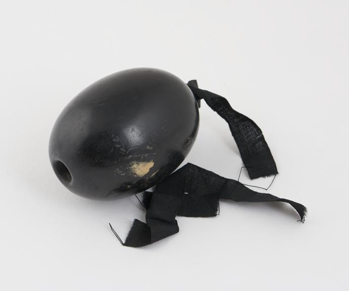 Pessary, supportive, vulcanite, oviform, 1870-1930 | Science Museum ...