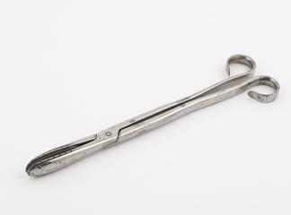 Large straight forceps with elongated scoop blades and cross-action ...