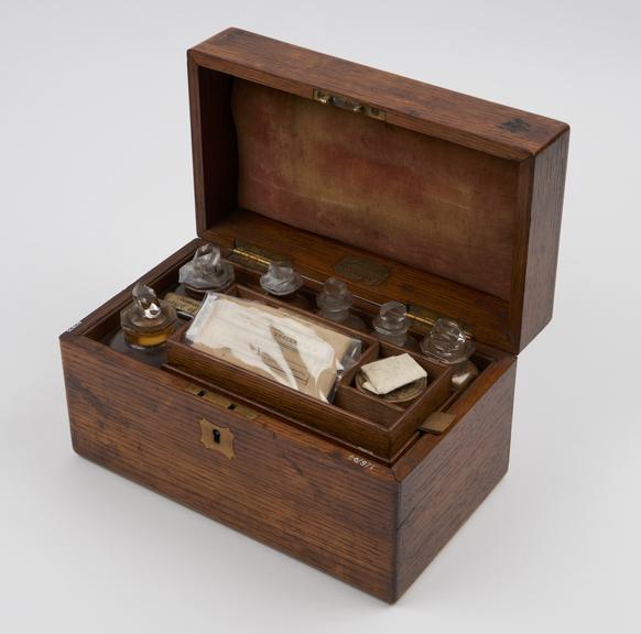 Medicine chest | Science Museum Group Collection