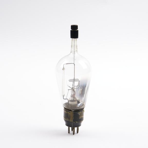 McVitie Weston valve collection, MOV Electrometer triode valve | Science Museum Group Collection