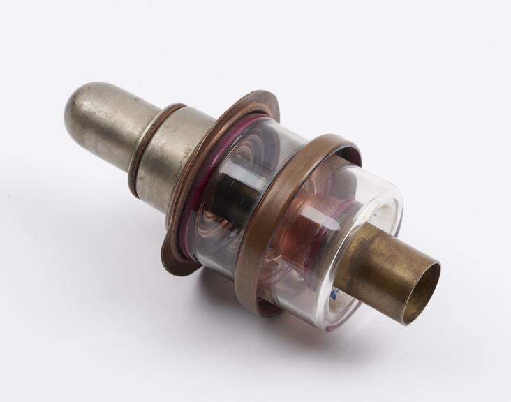 McVitie Weston valve collection, MOV valve, type E.1457 | Science Museum Group Collection