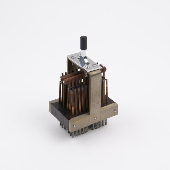 Key switch, type C-412-C, by Muirhead and Co. Ltd. | Science Museum ...