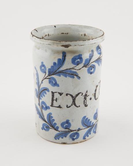 Tin-glazed earthenware drug jar | Science Museum Group Collection