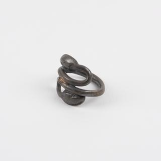 Bronze finger ring | Science Museum Group Collection