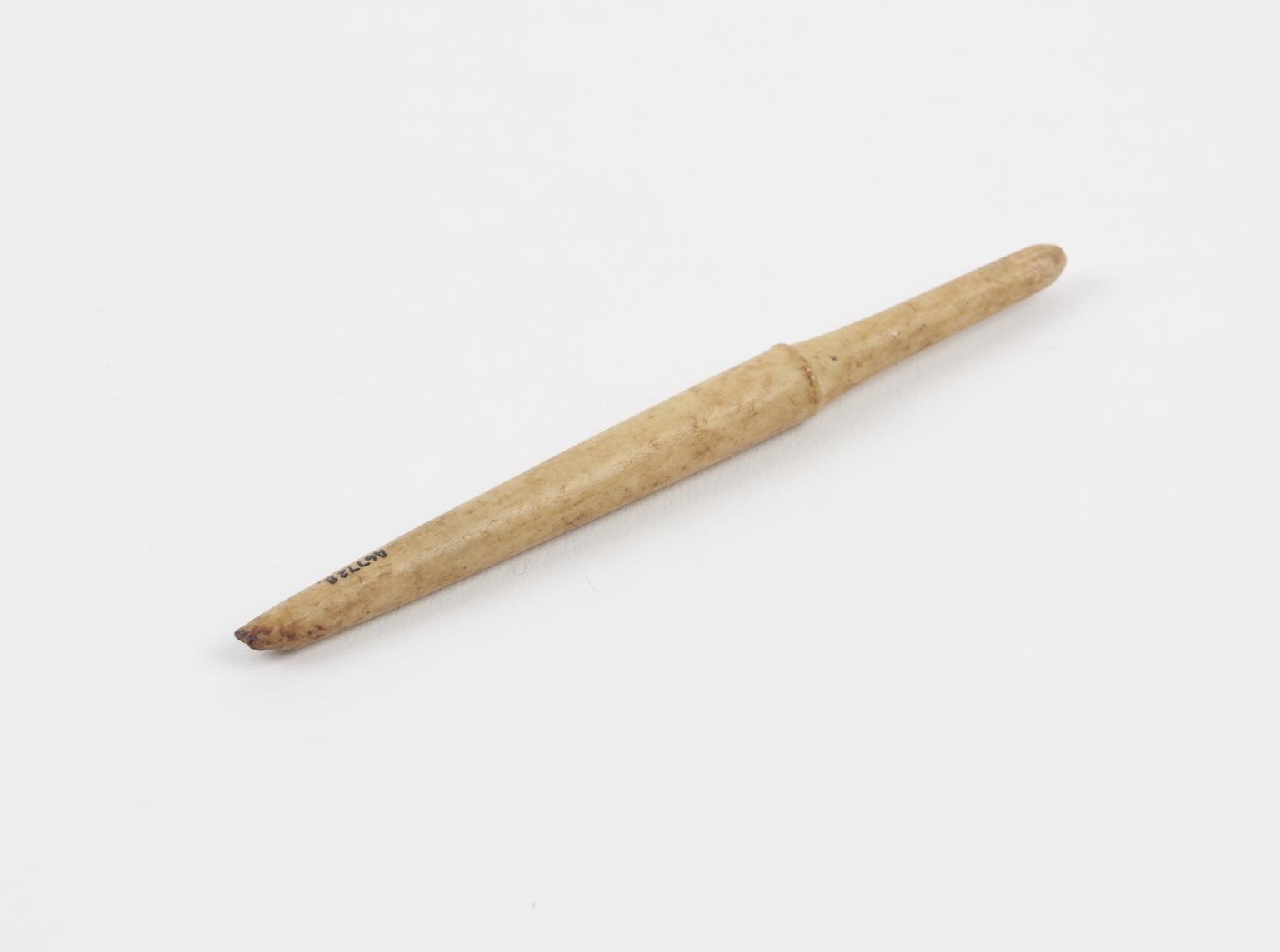 Roman bone probe, possibly 14th century | Science Museum Group Collection