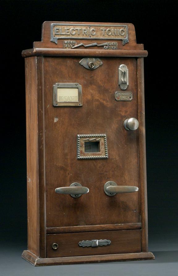'Electric tonic' amusement machine, Europe, 1915-1925 | Science Museum ...