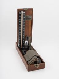 Accosson sphygmograph by Cossor, London, c.1945 | Science Museum Group ...