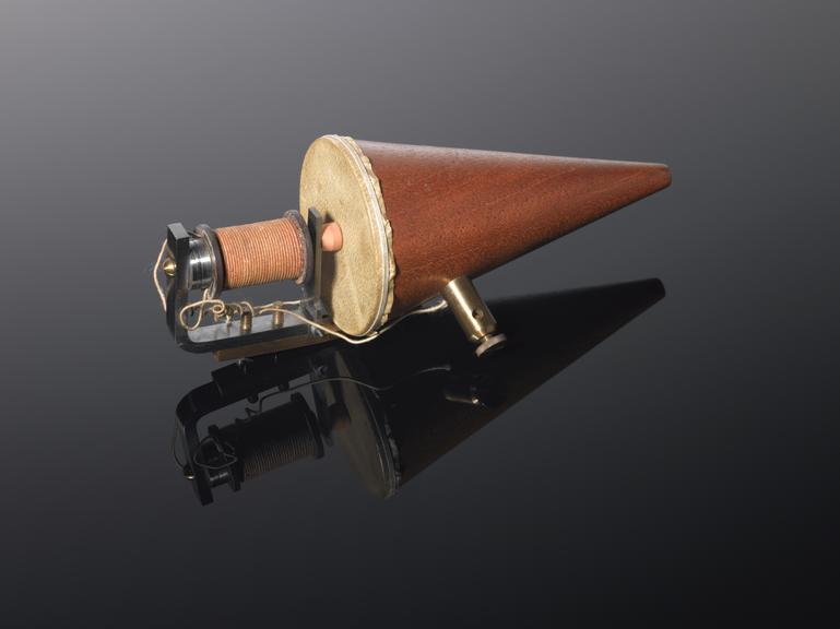 Replicas of Alexander Graham Bell's 1879 'Patent Office' telephone ...