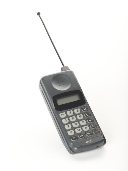 Motorola SUF1608A mobile telephone, 1991-2000 | Science Museum Group ...