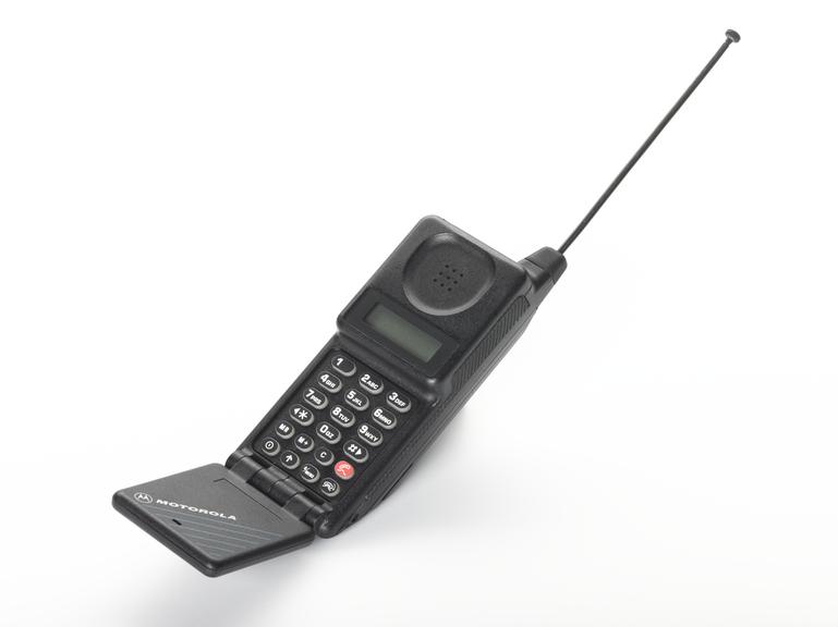 Motorola 'MicroTAC Classic' mobile telephone, 1991-2000 | Science ...