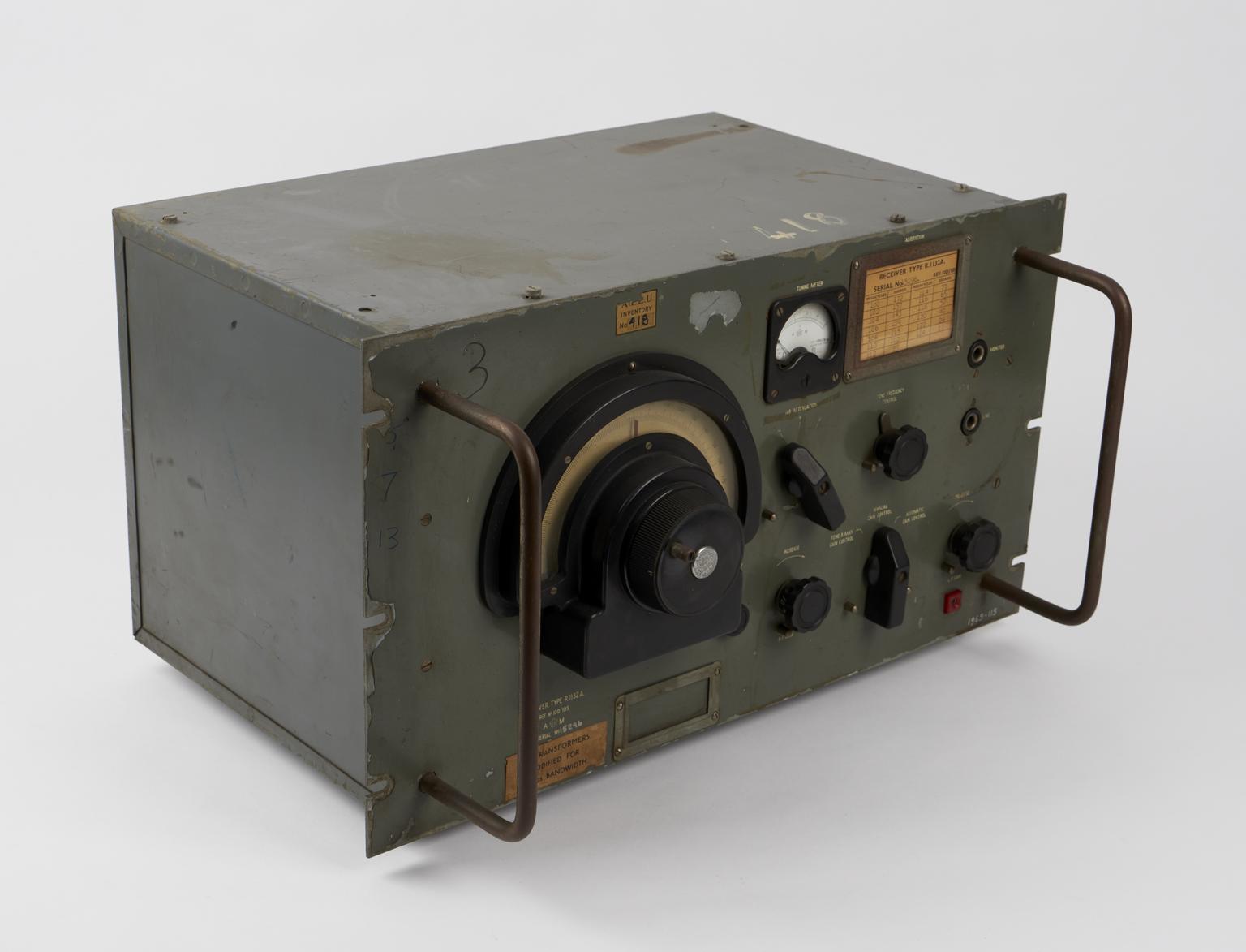 V.H.F. receiver, type R1132A | Science Museum Group Collection