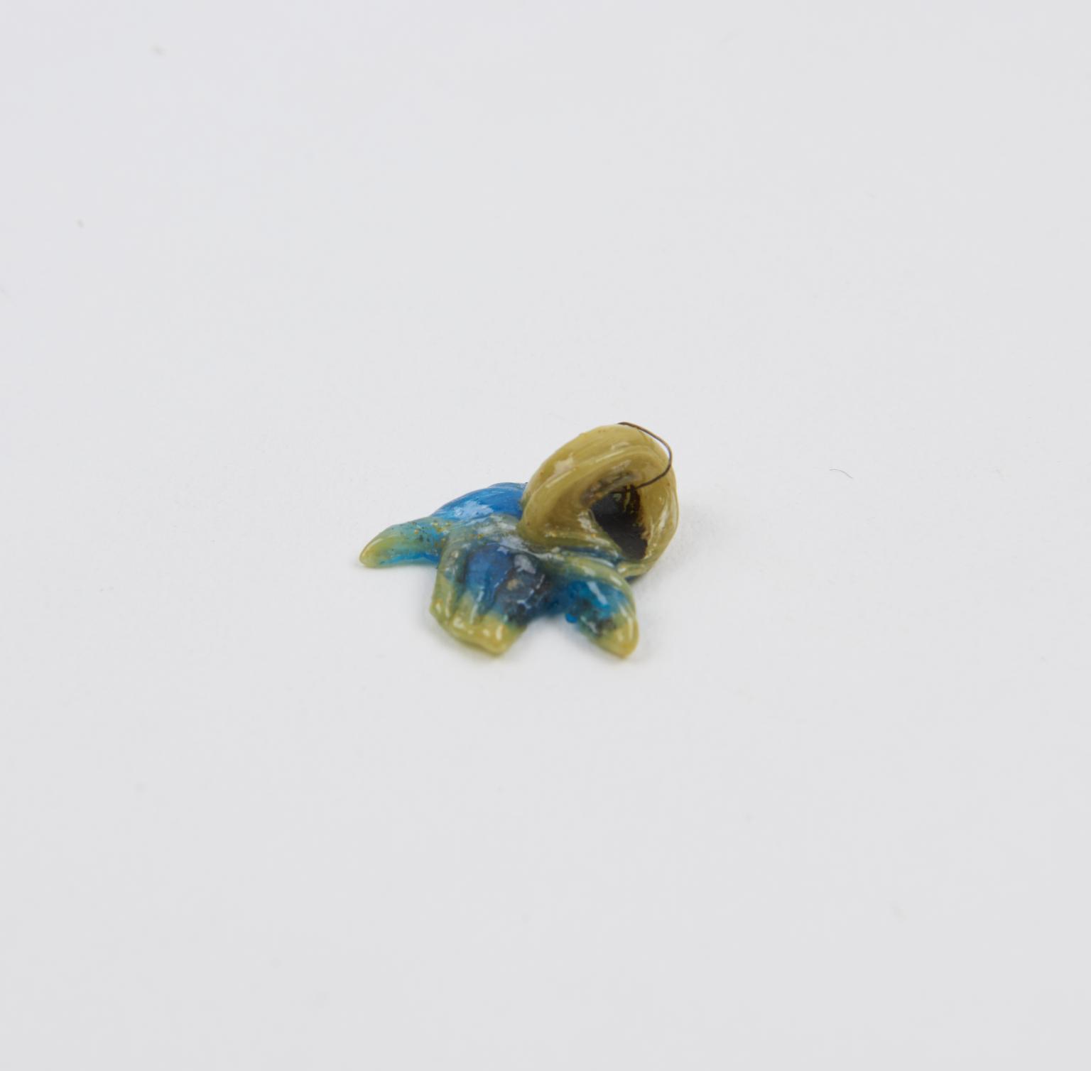 Crudely executed and stylised glass hand | Science Museum Group Collection