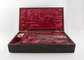 Surgical instrument set | Science Museum Group Collection