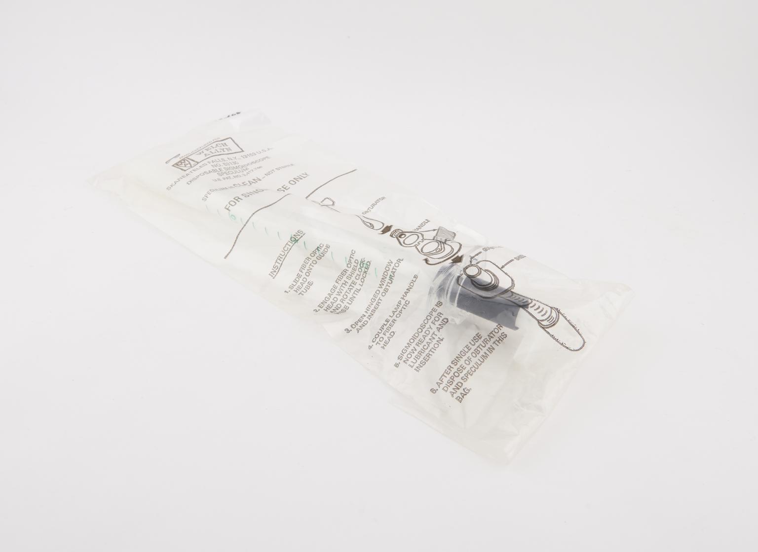 Disposable sigmoidoscope specula | Science Museum Group Collection