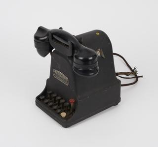 Early form of key-dialling telephone instrument | Science Museum Group ...
