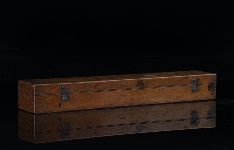 Box of "engine divided" rulers | Science Museum Group Collection
