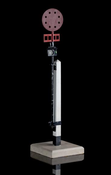 Model of Brunel's Disc and Crossbar Signal | Science Museum Group ...