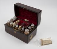 Medicine chest | Science Museum Group Collection
