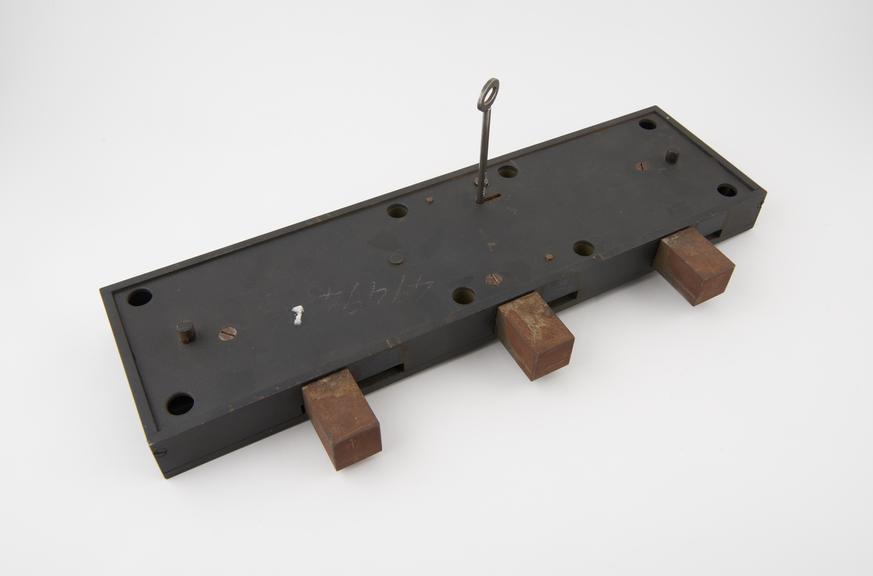 Hobbs "Anti violence" safe lock with key. Eight lever | Science Museum ...