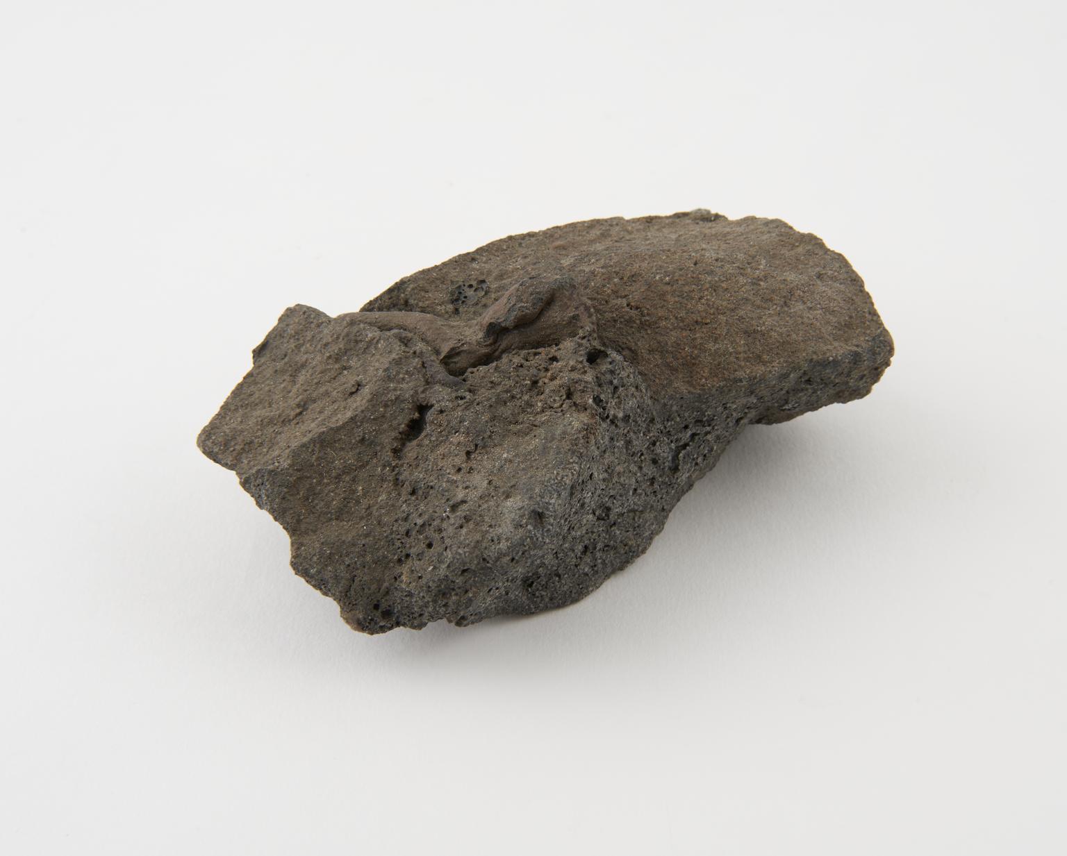 Stone from "vitrified fort" at Finavon, Scotland | Science Museum Group ...