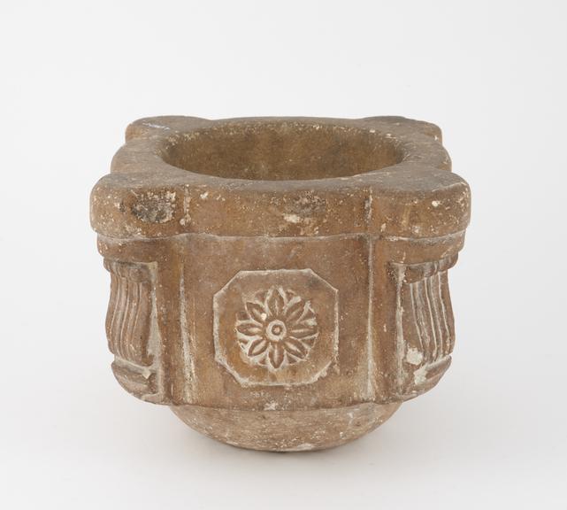 Cylindrical stone mortar | Science Museum Group Collection