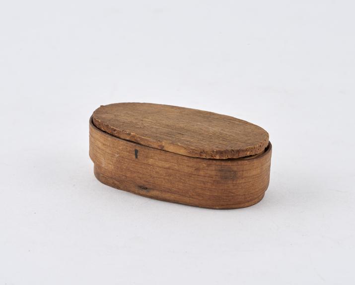 Plain oval wooden box, European, 19th century | Science Museum Group ...
