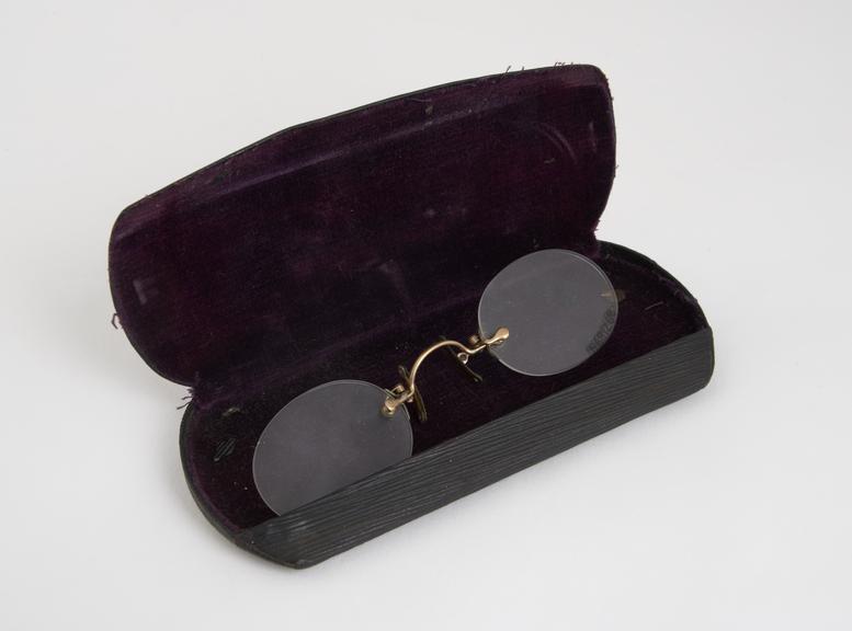 Pince nez | Science Museum Group Collection