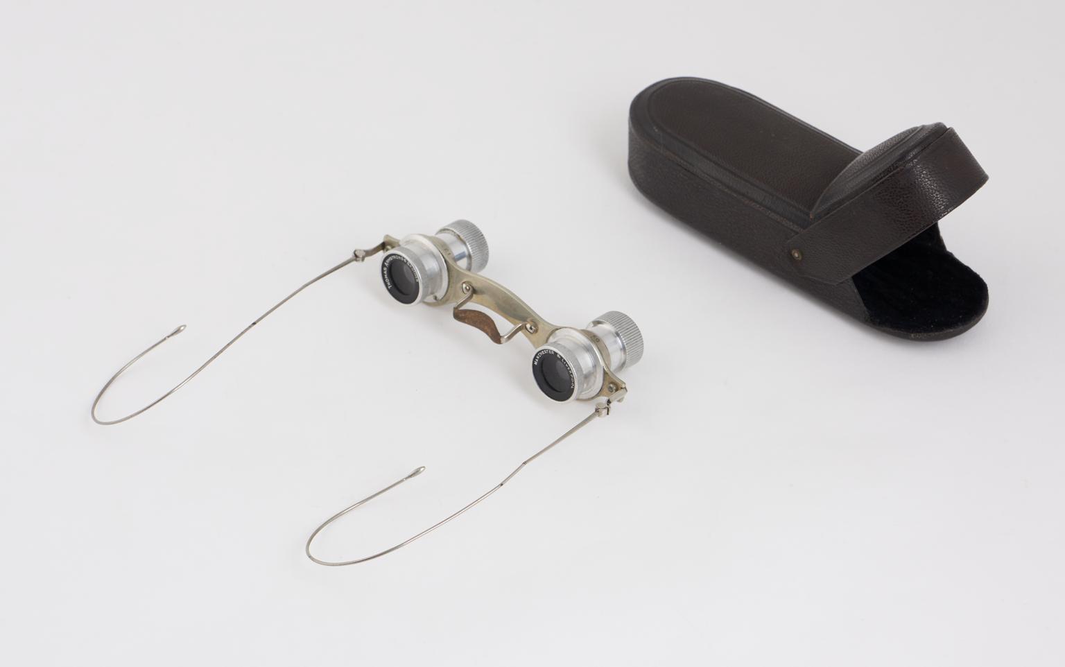 Opera glasses | Science Museum Group Collection