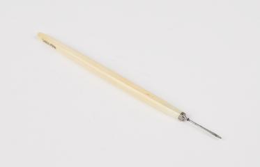 Broad needle, steel and ivory, 1870-1930 | Science Museum Group Collection