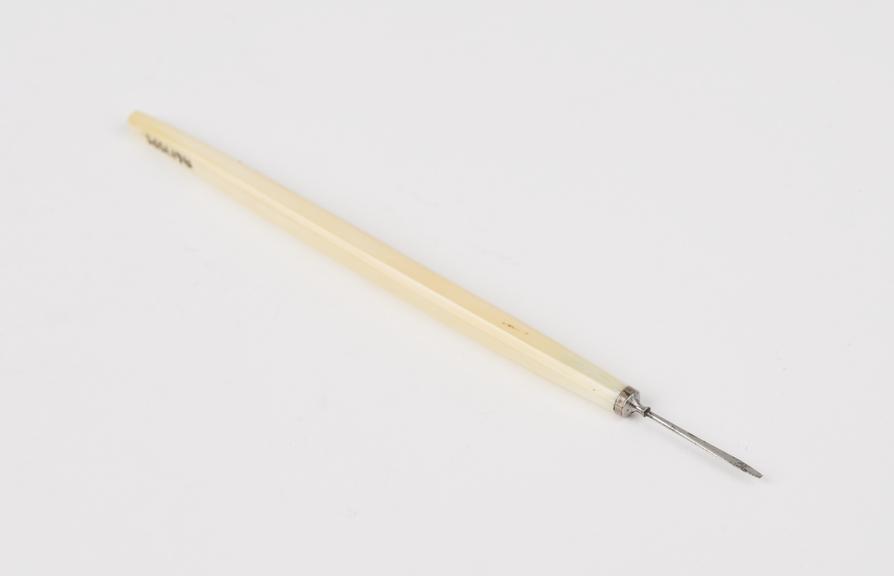 Broad needle, steel and ivory, 1870-1930 | Science Museum Group Collection