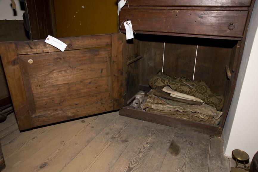 Small crucible | Science Museum Group Collection