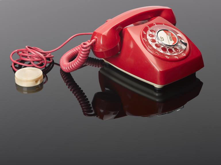 Red HD671-11 telephone, 1960-1982 | Science Museum Group Collection