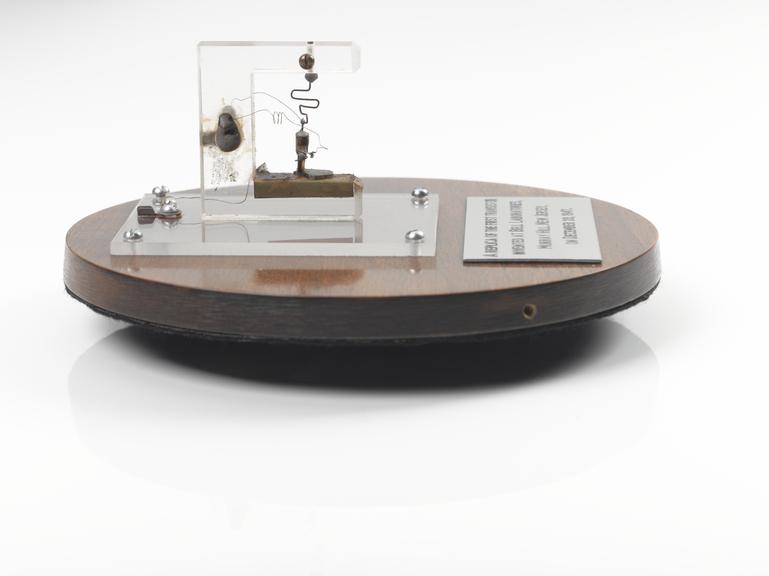 Replica of the first transistor, 1947-2003 | Science Museum Group ...